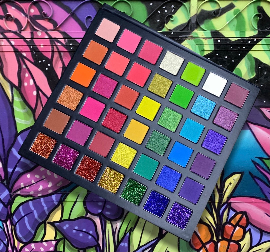 The Loud Palette – Loud and Vivid Beauty